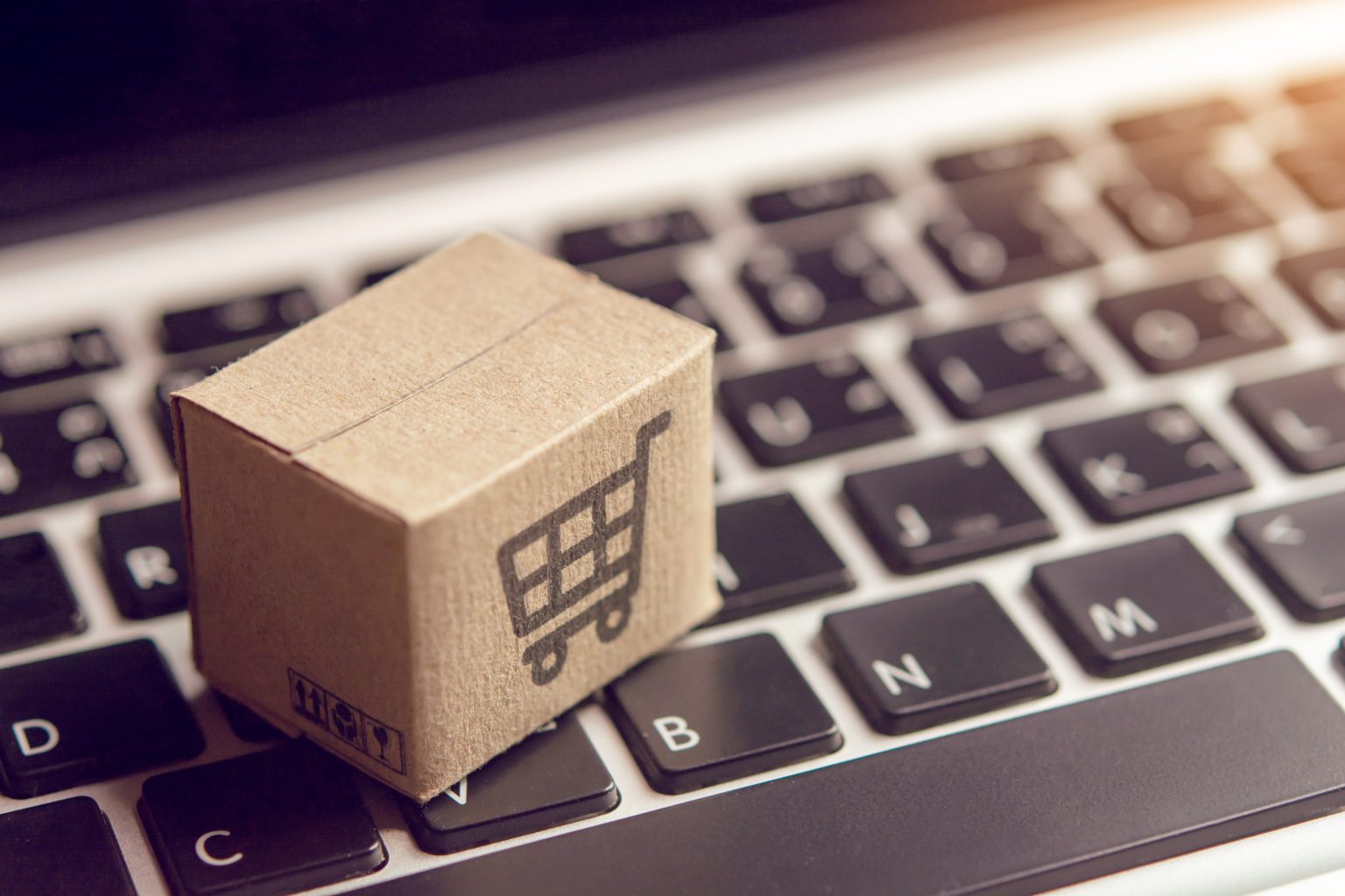SKU no e-commerce: o que é, para que serve e como funciona